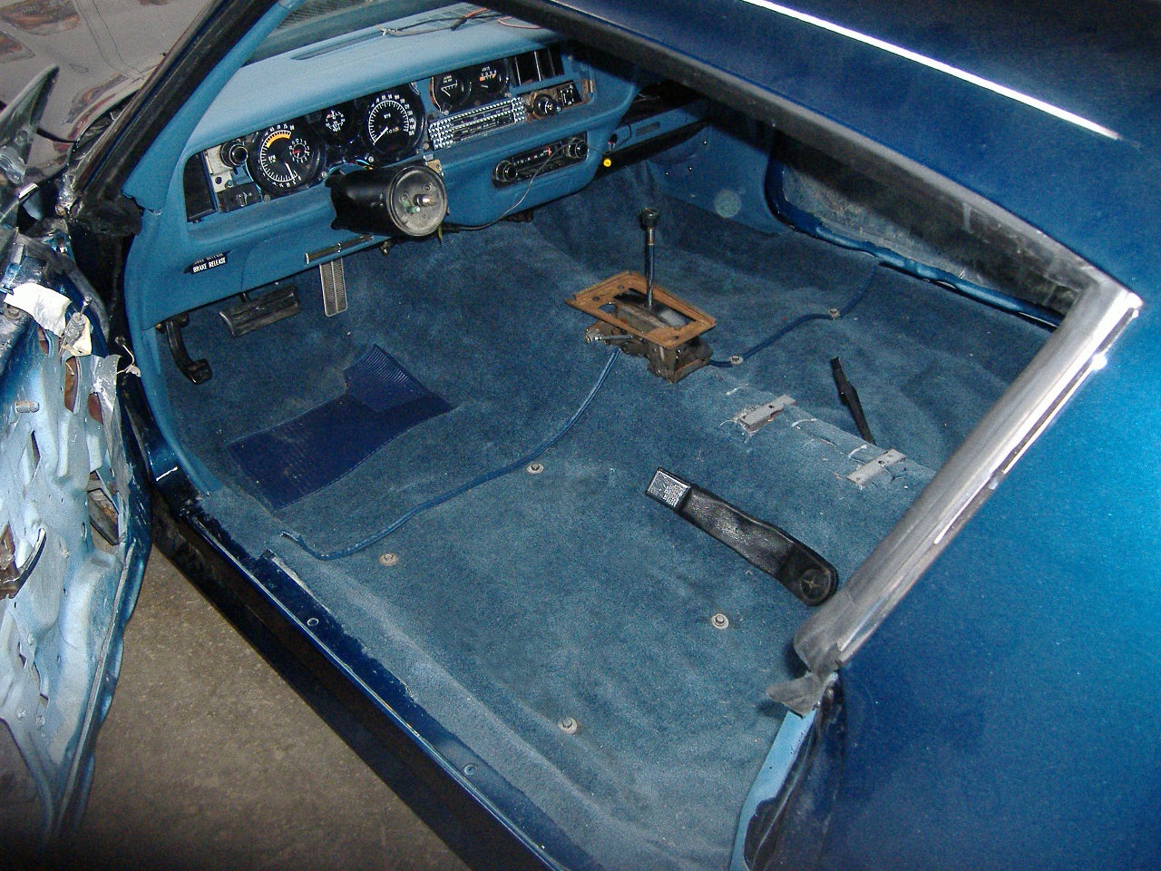 1975_Pontiac_Trans_Am-Assembly